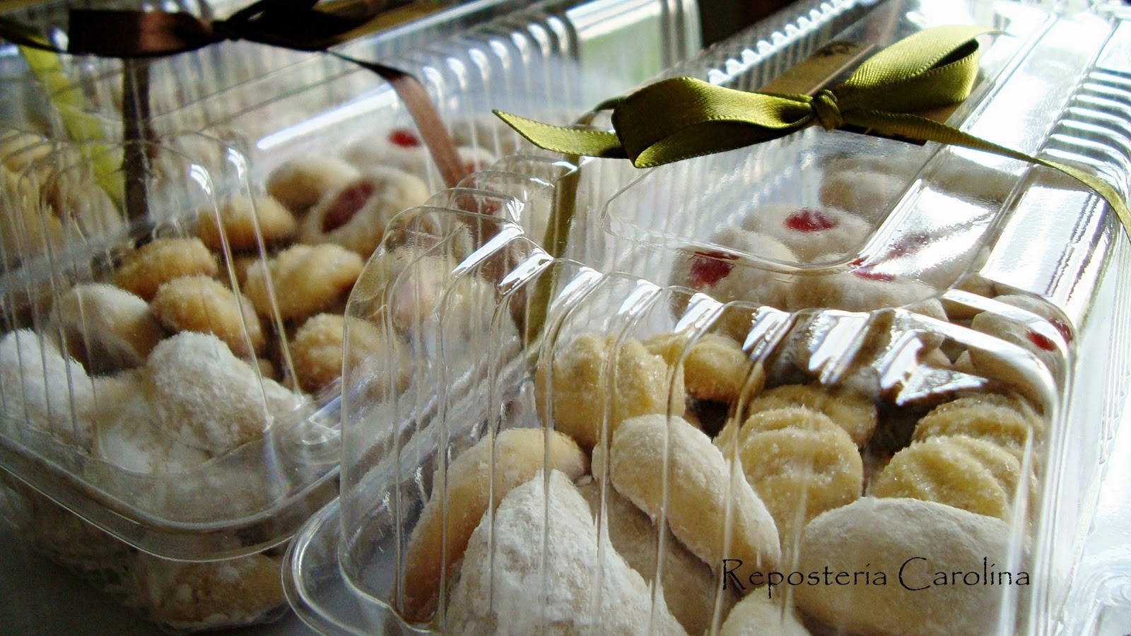 Repostería Carolina: Cajitas con repostería diversa, una buena opción......