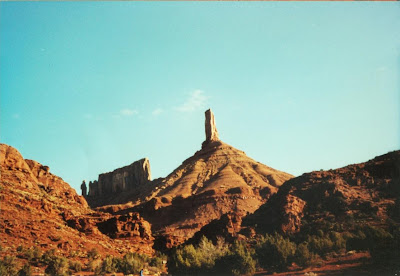 Climbing rocks and mountains: Castleton Tower - near Moab, Utah