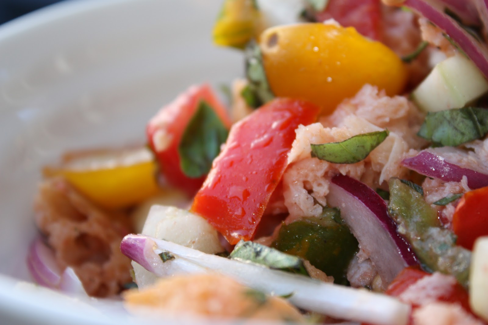Cackalackyfoodie: Panzanella, for a sweltering summer