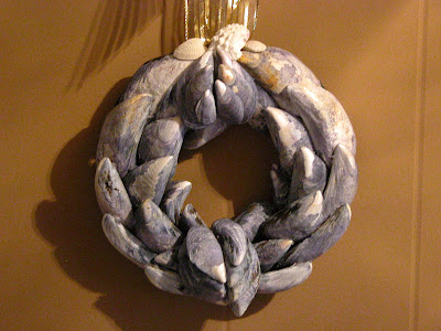 FEARLESS NESTING: Making a Mussel Shell Wreath