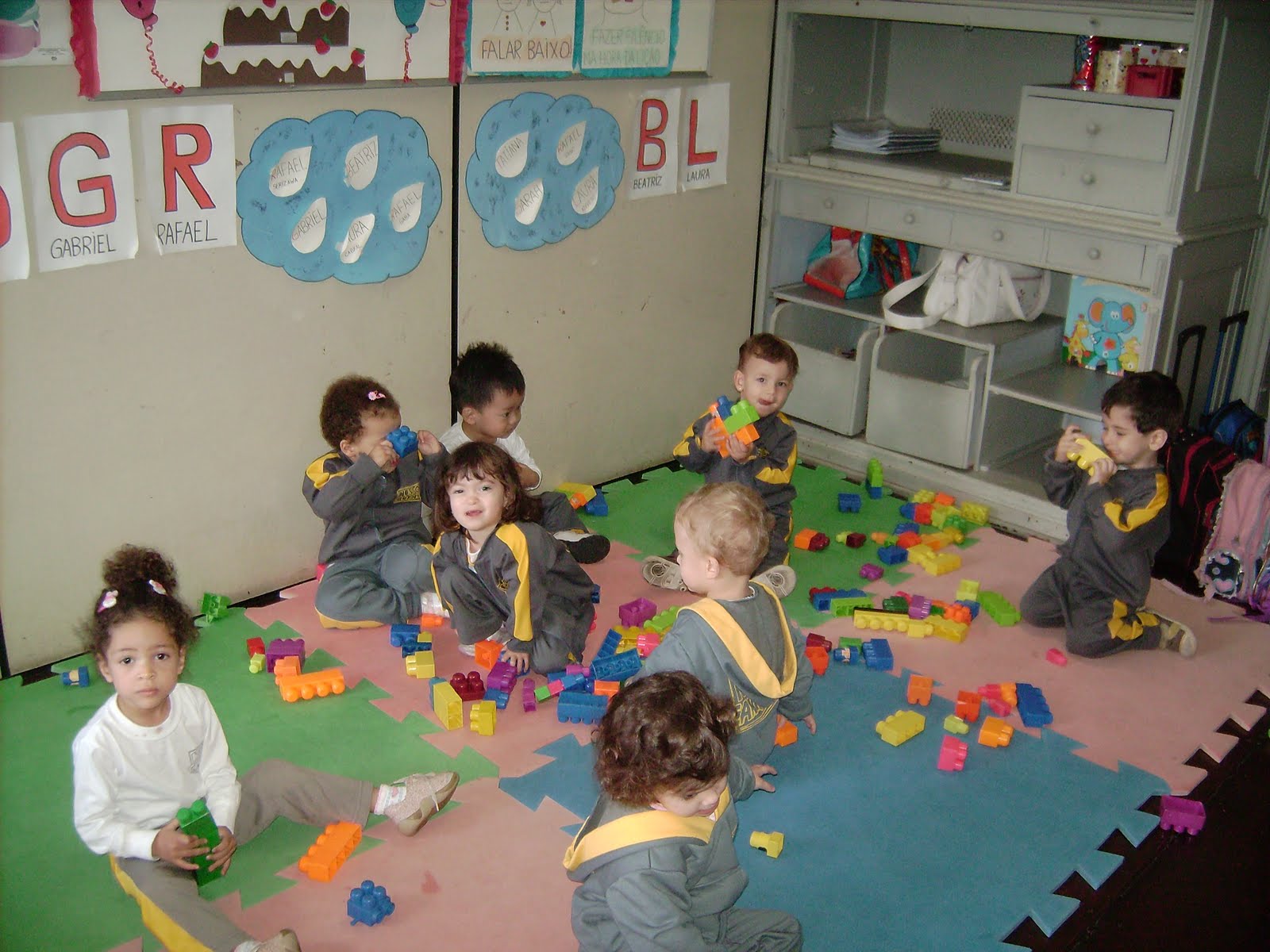 NOSSO CANTINHO: O NOSSO QUERIDO MINI MATERNAL