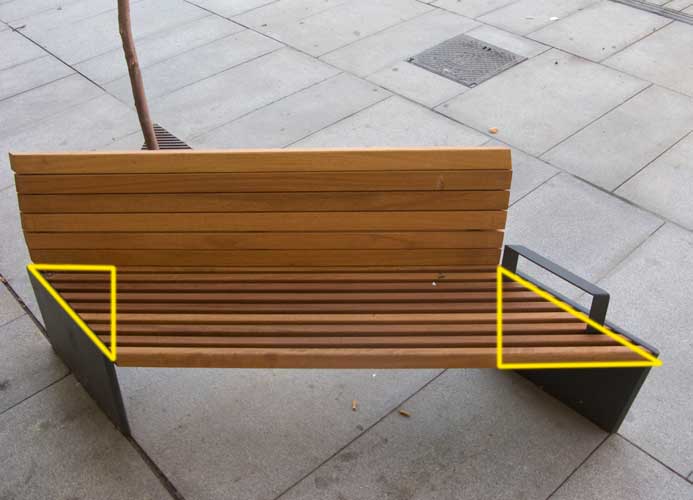 La forma y el fondo: Bancos para no sentarse.