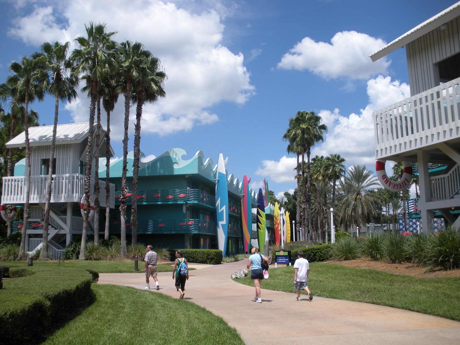 The True Disney Fan: The Resort Romp: All Star Sports Resort
