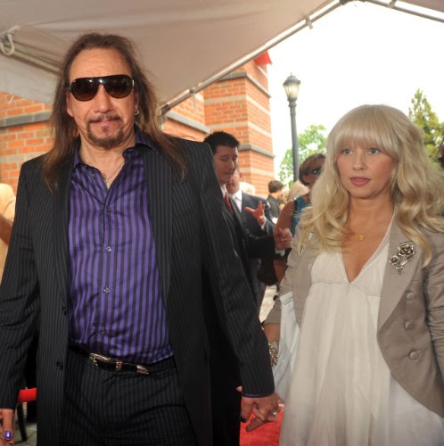 Jeanette Frehley Divorce