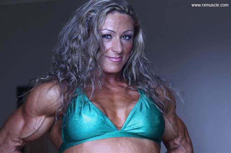 Female Muscle Mania: Huge muscle Queen