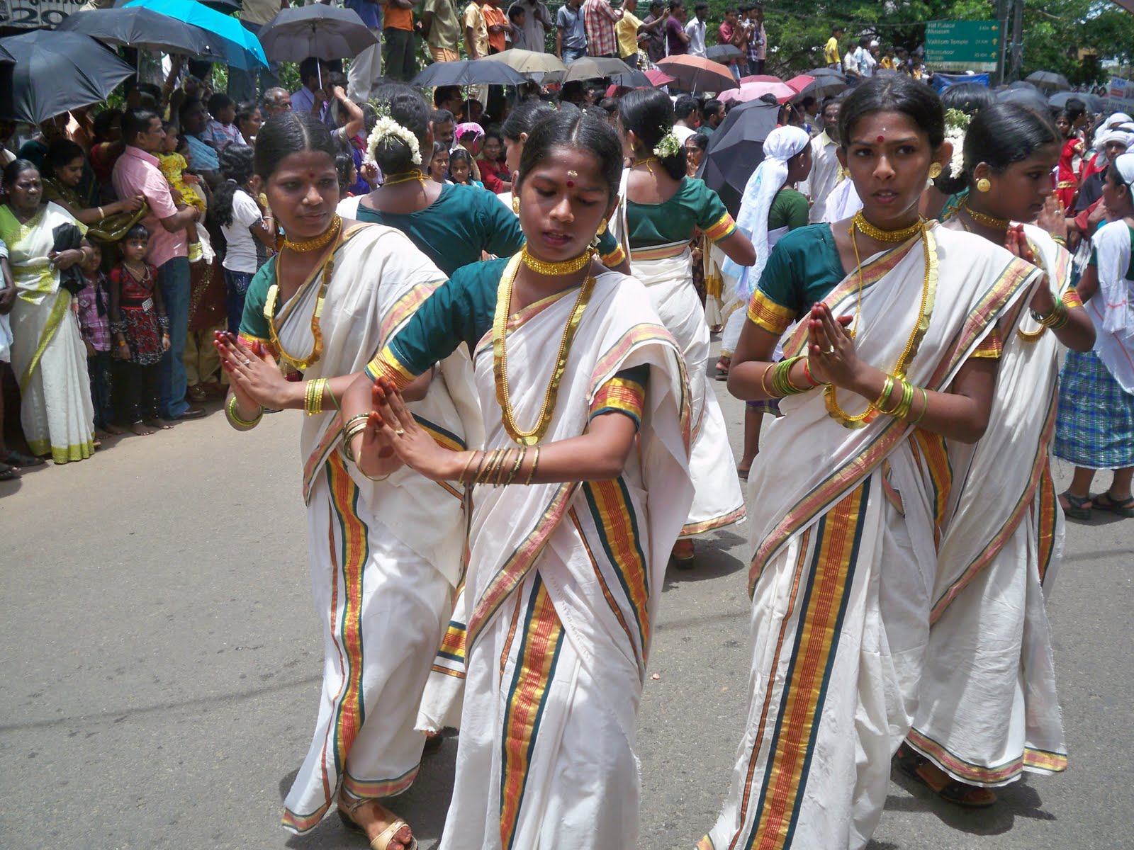 A MAN ON THE MOVE: ATHAM PROCESSION,THRIPUNITHURA--PART TWO