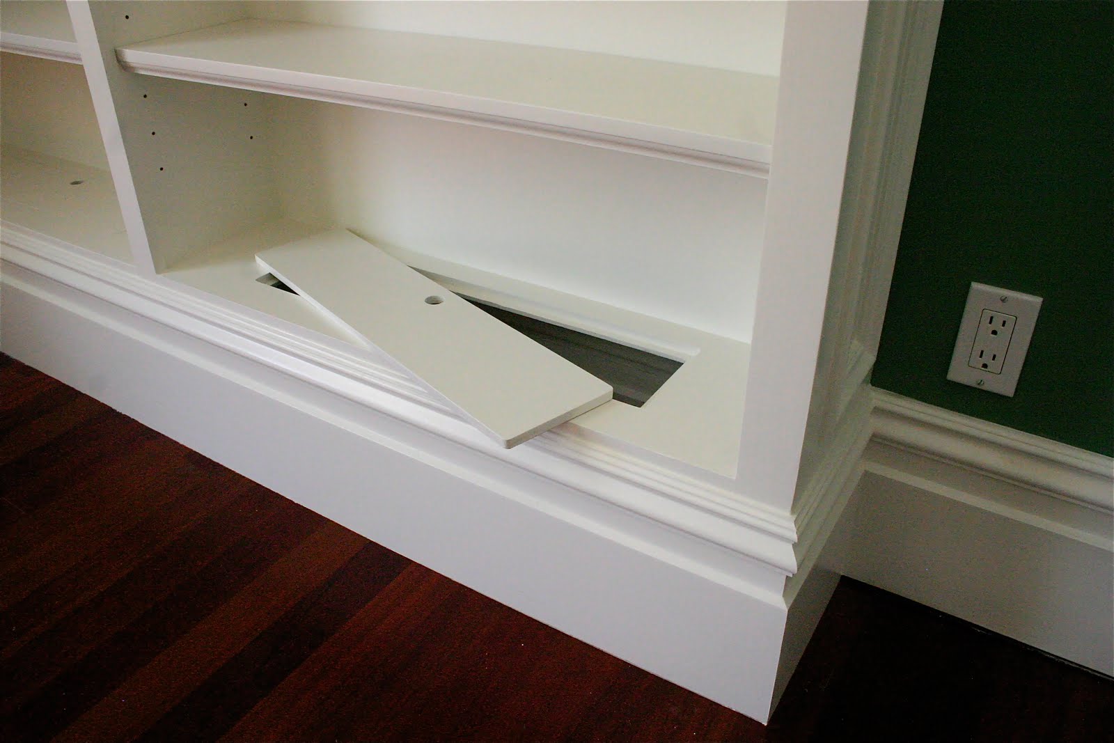 Clayton Woodworks: The Murphy Bed