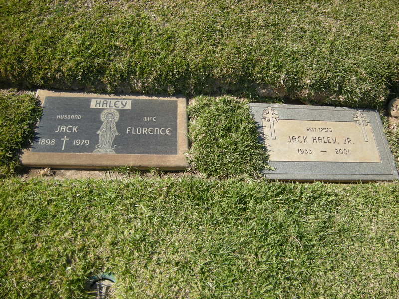 RIP Los Angles: Celebrity Grave: Jack Haley Jr., Director, Producer ...