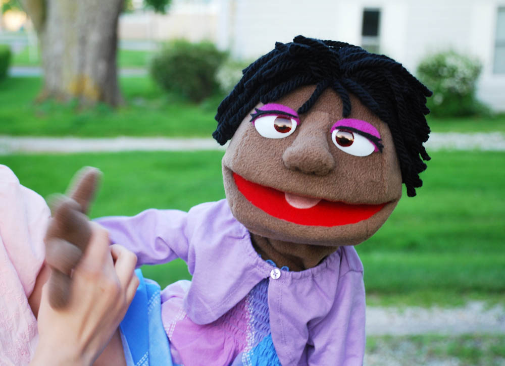 Itta Britta : The puppets and I were having a nice conversation