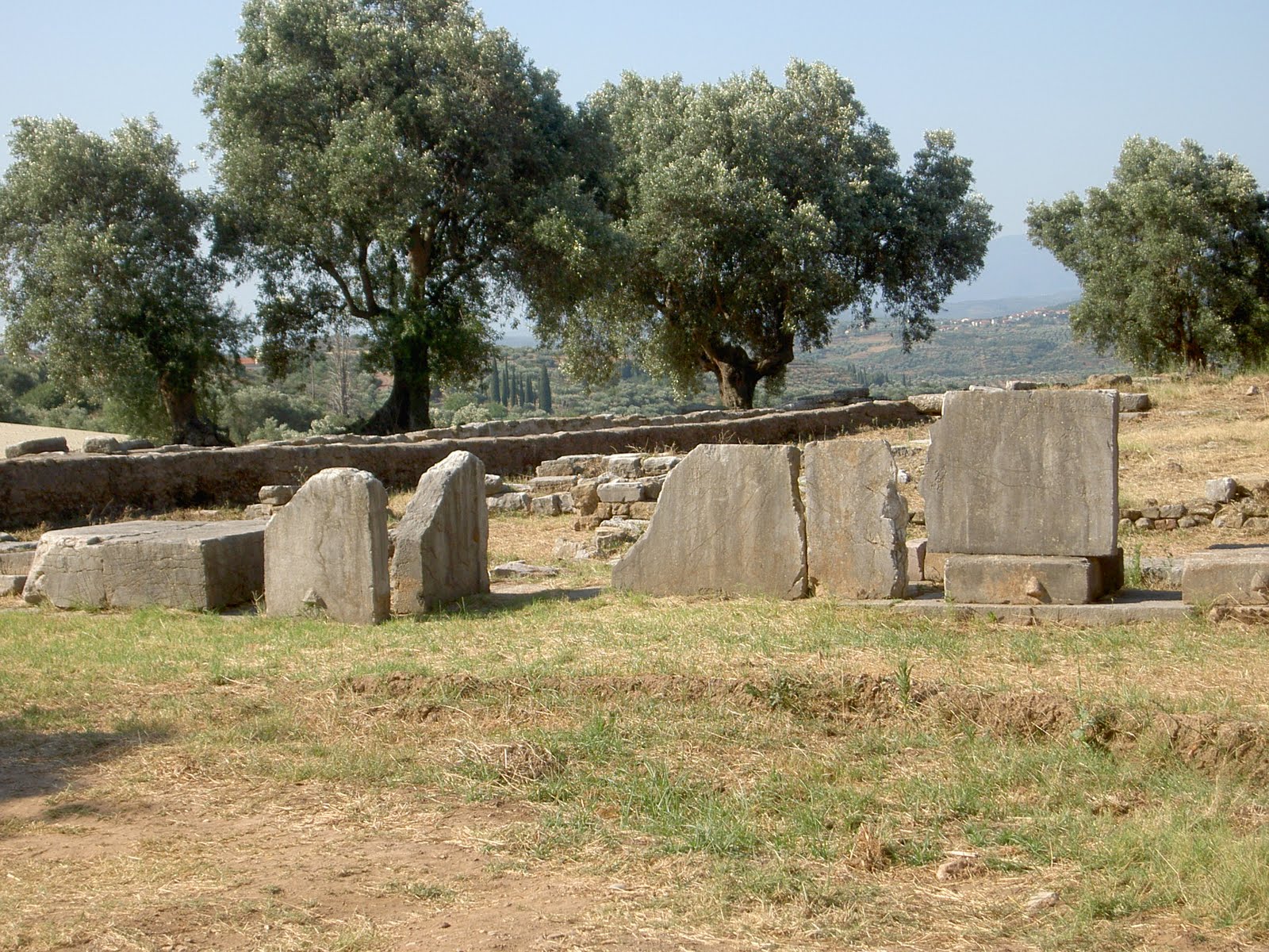ΓΙΑΝΝΗΣ Δ.ΛΥΡΑΣ: TA MΥΣΤΗΡΙΑ ΣΕ ΑΝΔΑΝΙΑ ΚΑΙ ΑΡΧΑΙΑ ΜΕΣΣΗΝΗ