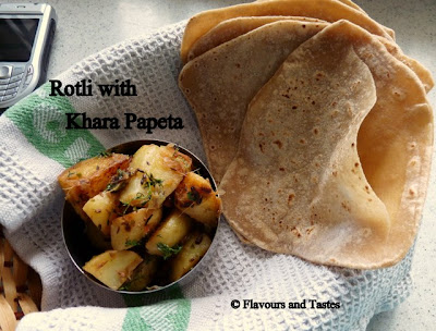 Flavours and Tastes: Parsi fare - Khara papeta and Rotli