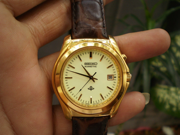 SELIFA WATCH: SEIKO KINETIC GOLD