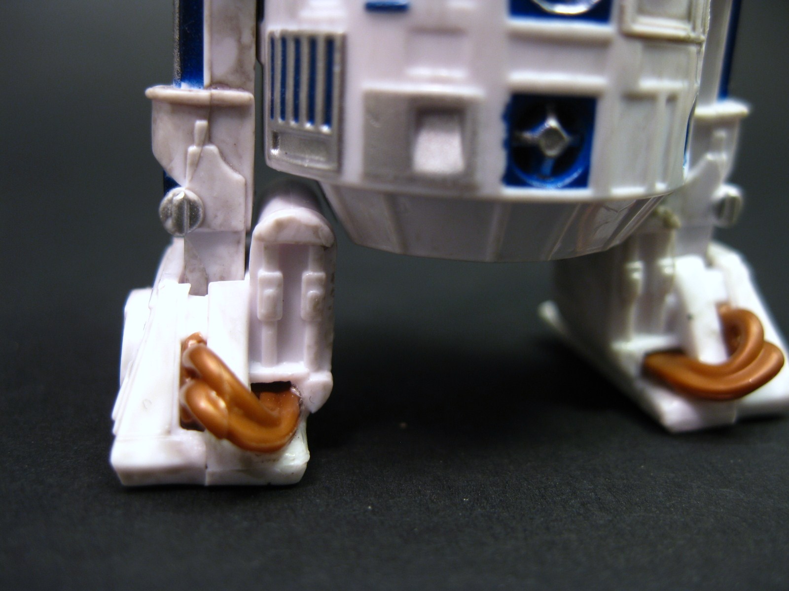 Chase Variant: Short Circuit: R2-D2 (Legacy Collection)