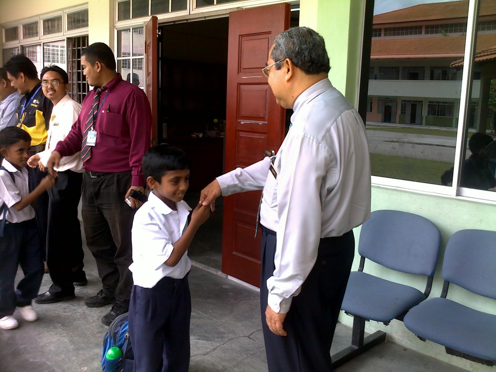 Panitia Pendidikan Islam SKBTM: Program bersalaman sempena Raya
