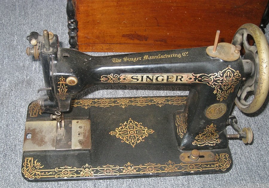 Singer Sewing Machine
