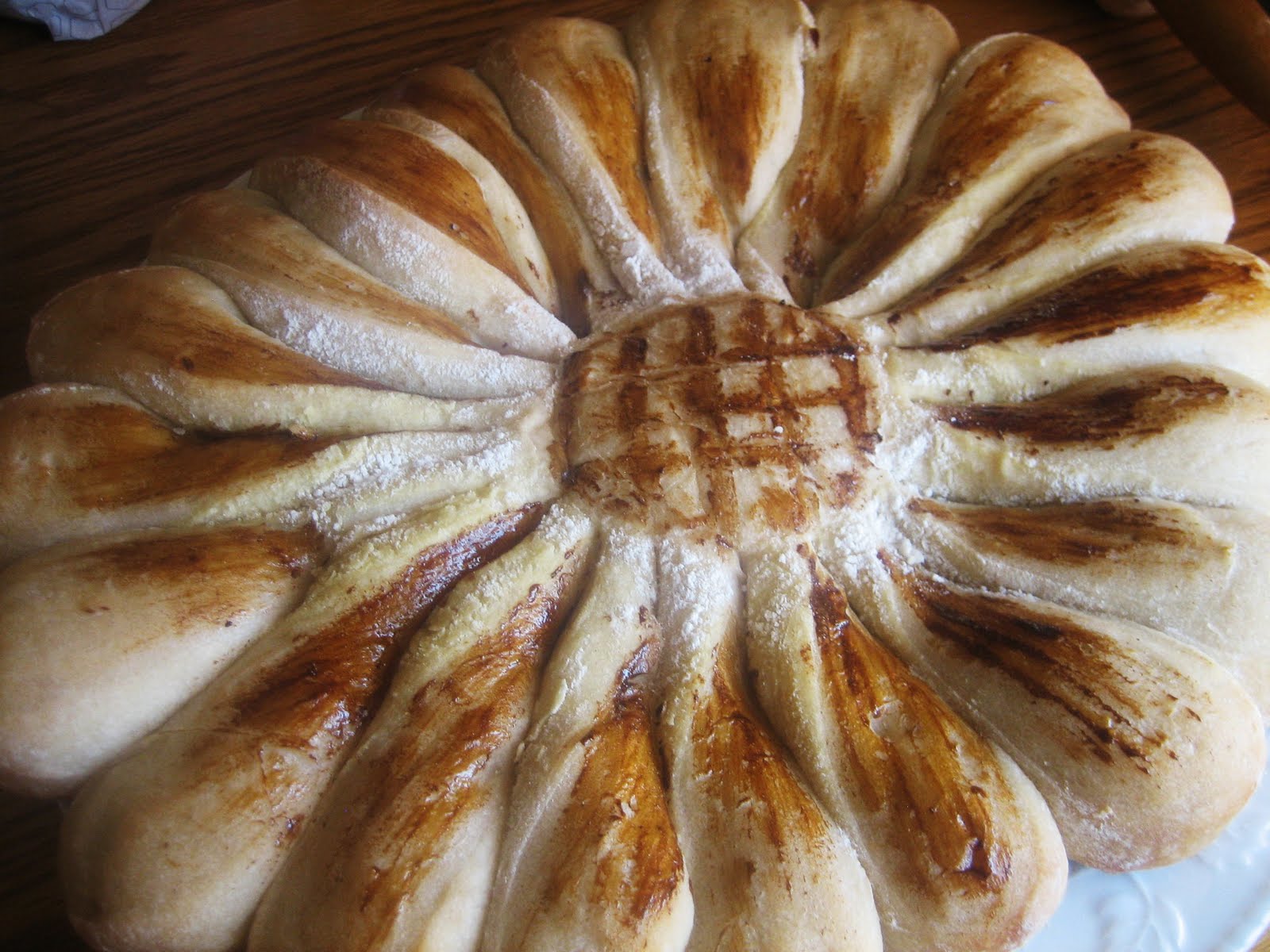 Chef Tess Bakeresse: Sunflower Decorative Bread