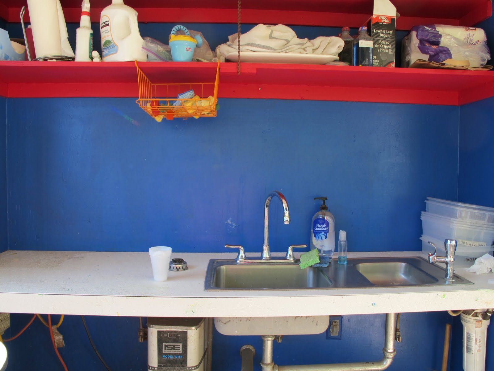 edenfolwell: Work In Progress: Aquarium Mural