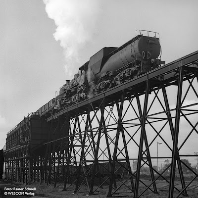 old STEAM LOCOMOTIVES in South Africa: Worcester Museum - old Loco Shed ...