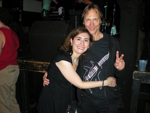 Accelerated Decrepitude: It's the Buzz, Hons!