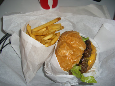 GALO EATING: Kalbi Burger