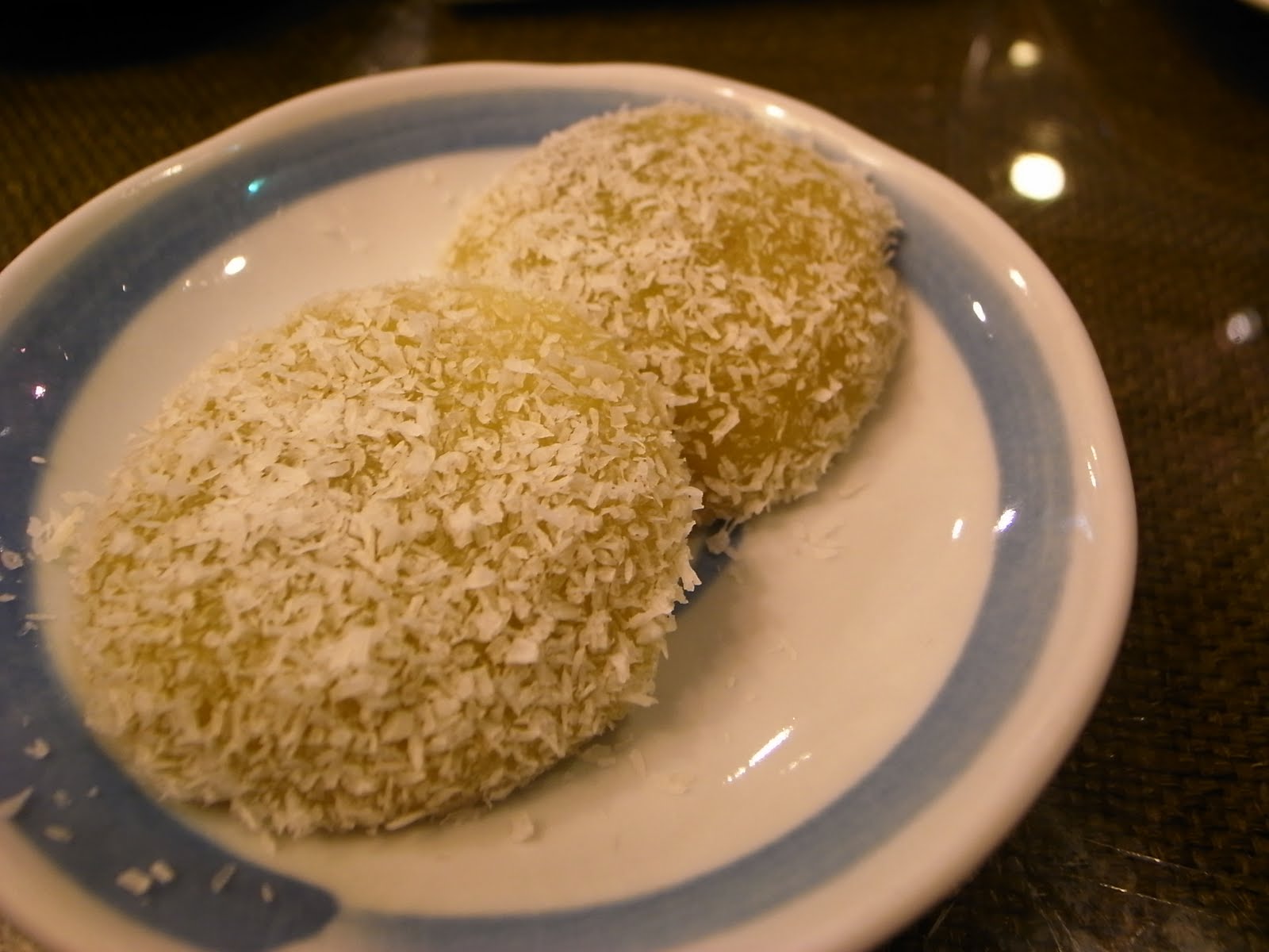 SHiRLEY SEES: Hong Kong-Lock Cha Tea House