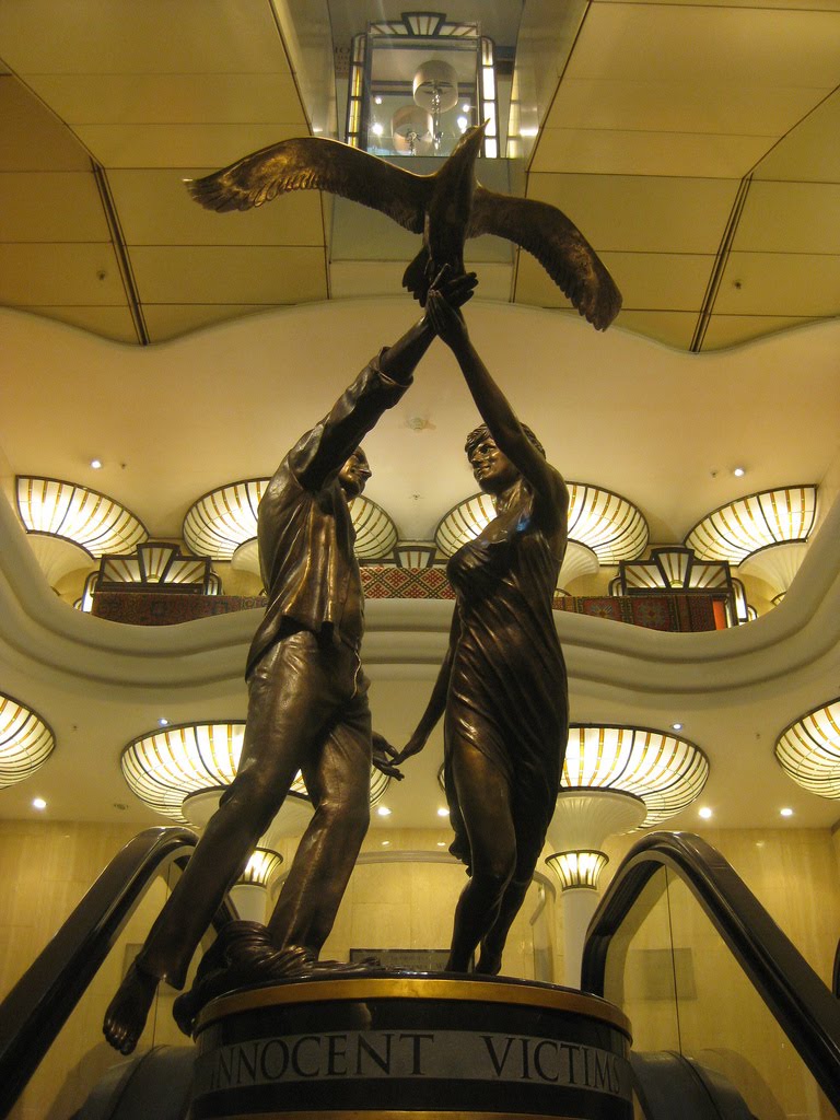 Tired of London, Tired of Life: See Al Fayed's Dodi and Diana statue