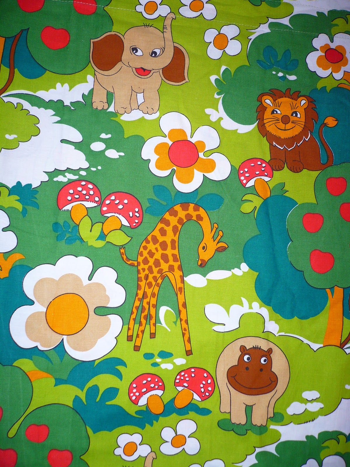 Re-DiZaIn: Tyg retro, vintage textil