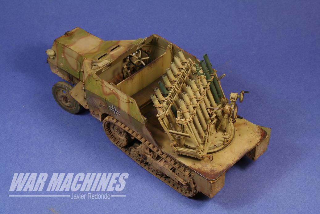 WAR MACHINES: Leichter Reihenwerfer ausf Somua MCG S307 (f)