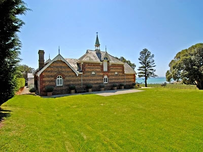 The Laurel Hedge: Spray Farm