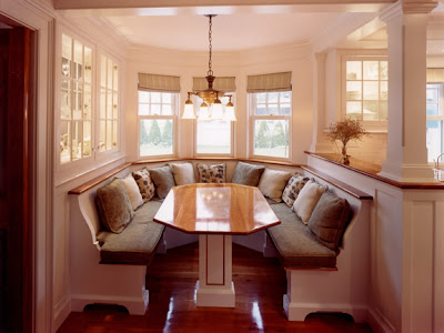 The Laurel Hedge: My Beautiful Banquette