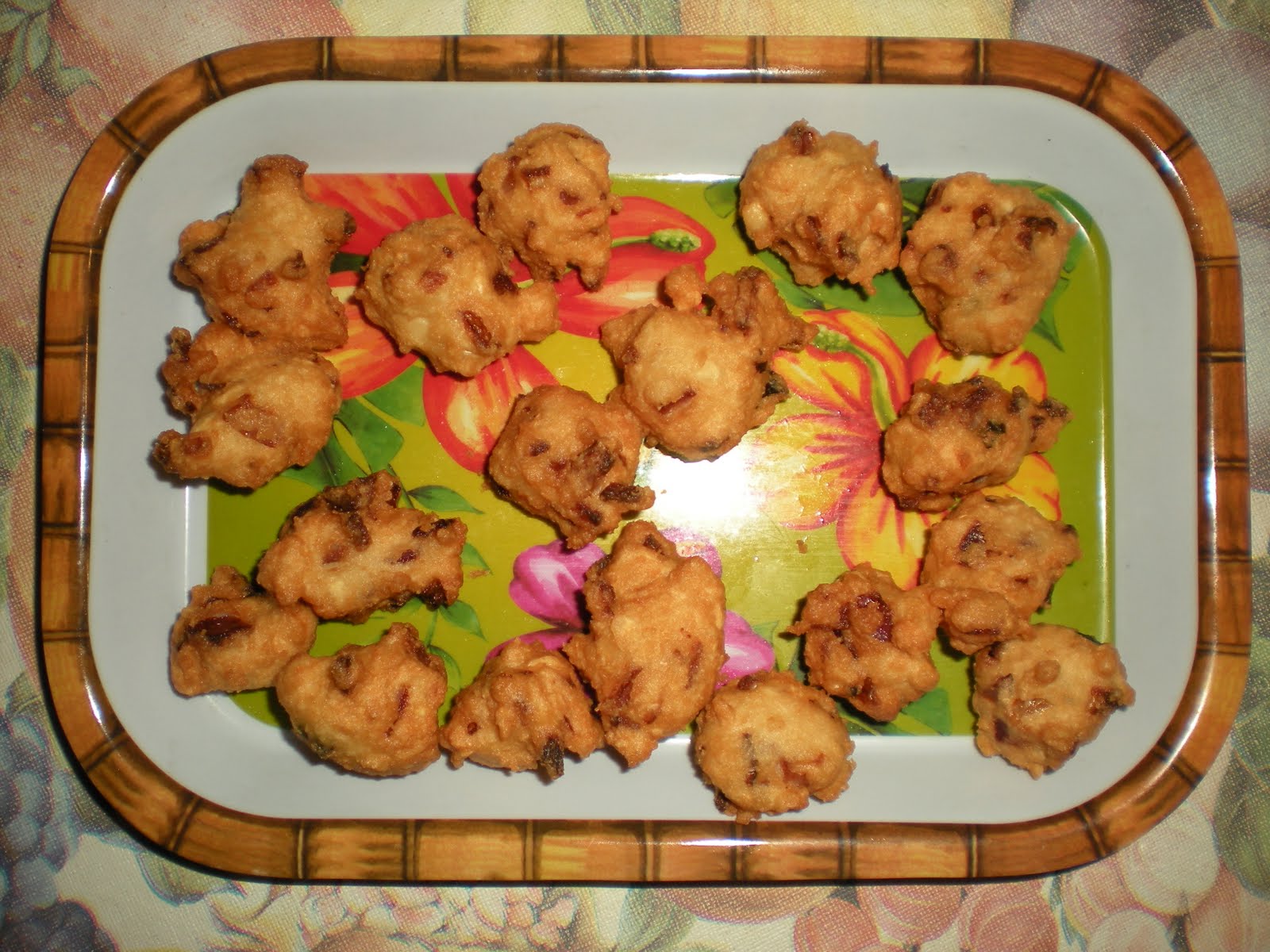 Ushamadhavans Kitchen: Blackeyed Peas/Alasandalu Vada