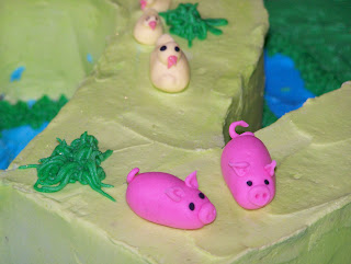 Fantabulous Cakes: Farm themed number 2 cake