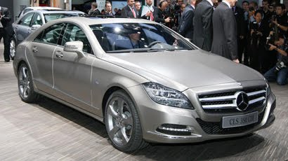 TEKNOLOJİ HARİKALARI: PARİSTE SON MODEL ARABA MODELLERİ