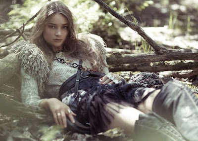 Famous In A Small Towne: Photos of the Day: Modern Day Gypsy