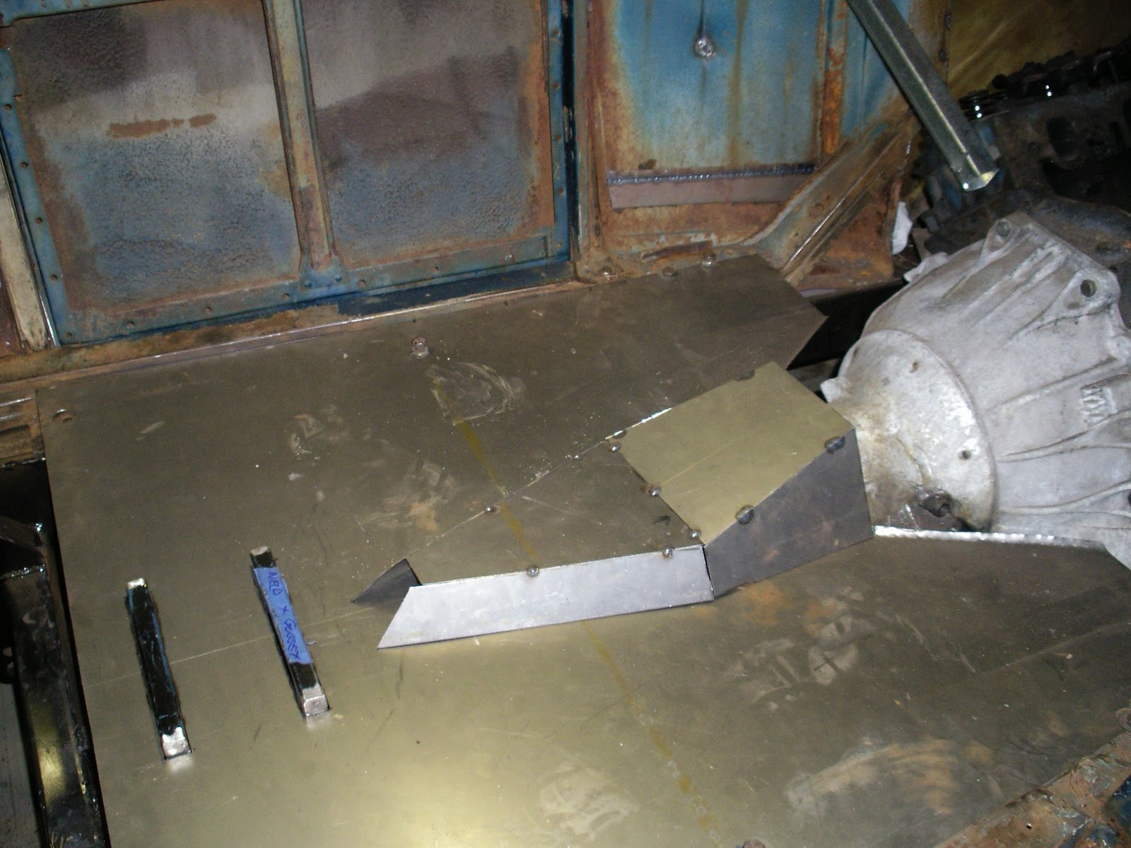 1930 Ford Model A Coupe build up: Manifold & Carby dummy up. Firewall ...