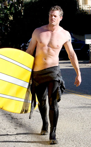INDONESIA TV POLICE: Foto shirtless Eric Dane