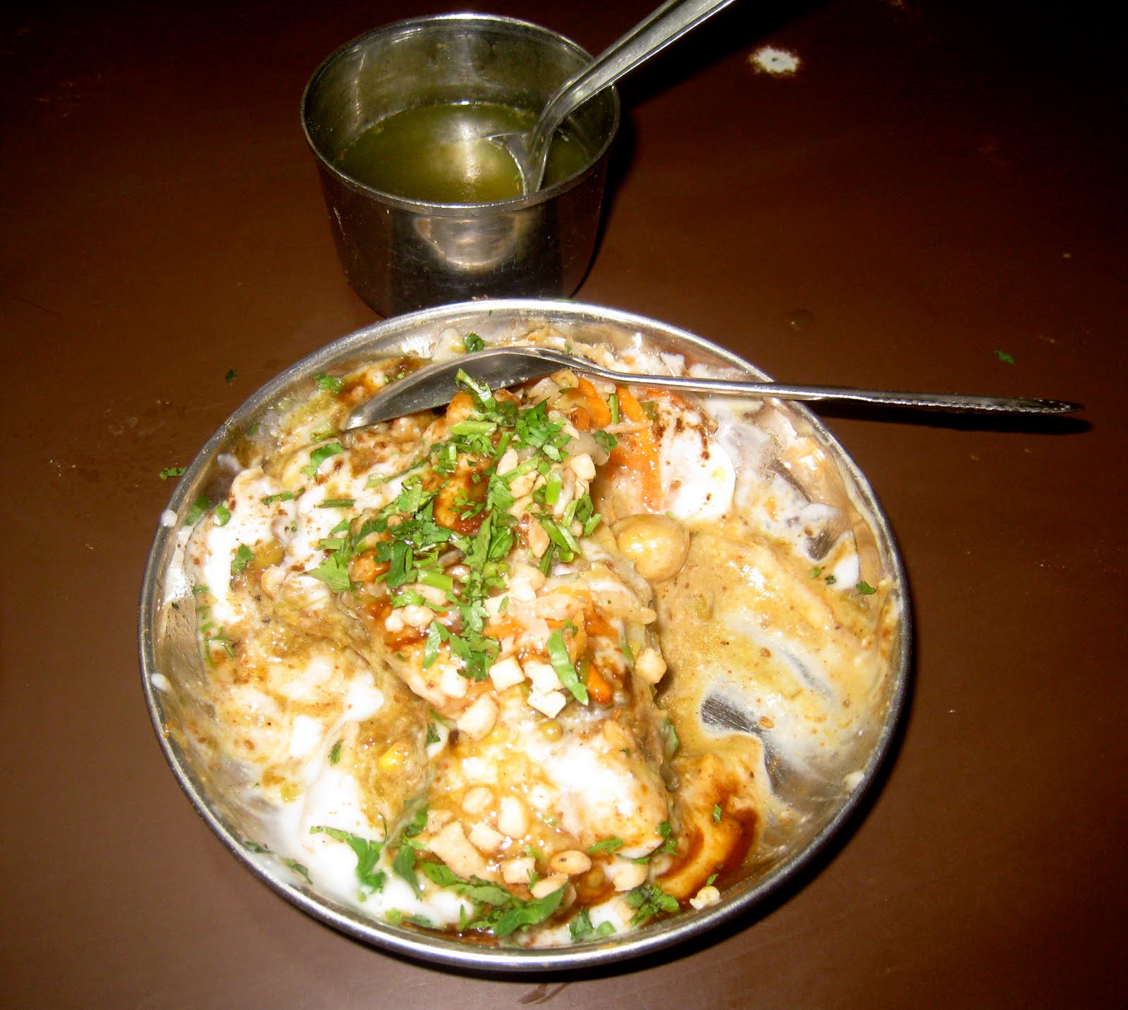 Scribbly Katia: Varanasi : Lassi, Chaat