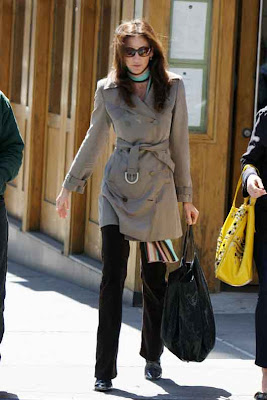 NANCY SHEVELL STROLLS NEW YORK CITY