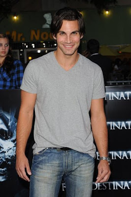 THE STARS AT FINAL DESTINATION PREMIERE