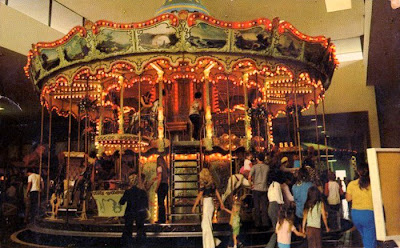 Malls of America - Vintage photos of lost Shopping Malls of the '50s ...