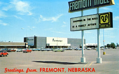 Malls of America - Vintage photos of lost Shopping Malls of the '50s ...