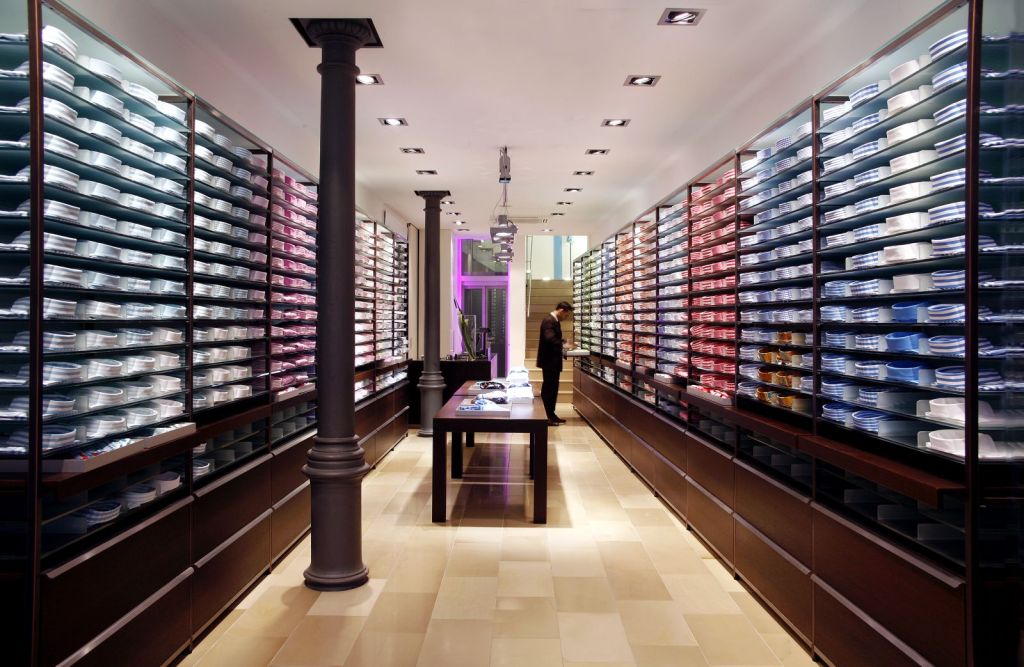 Shoppers Travelers: Van Laack 125 years of business