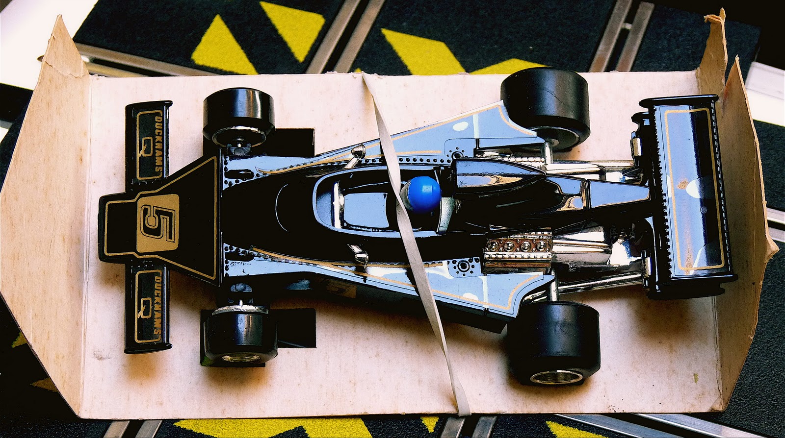 Welcome To Enzo's Garage Fun Factory: Strombecker Duckhams 9096 built ...