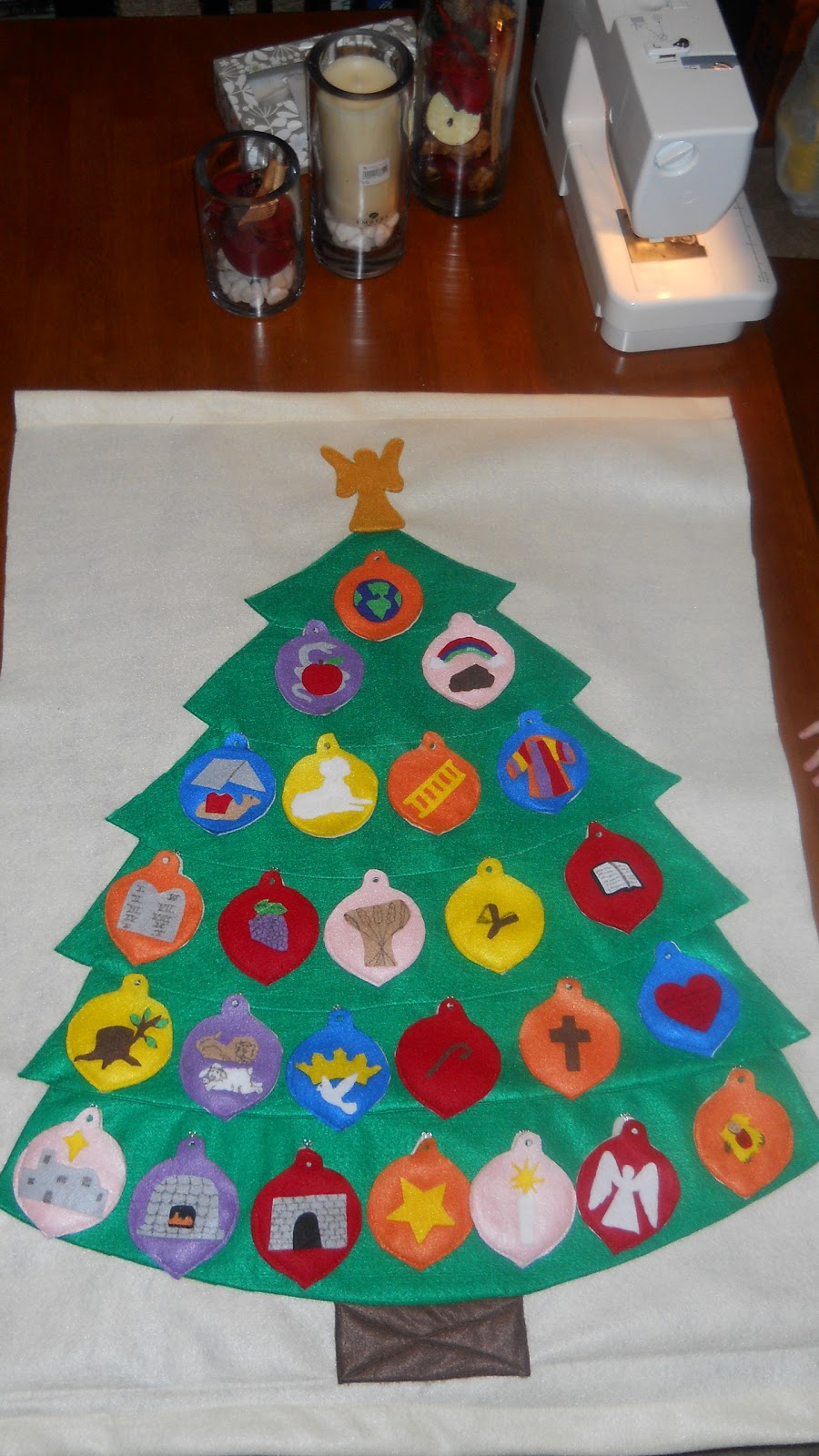 Extraordinary Ordinary Life: My Felt Advent/Jesse Tree