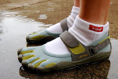 RoadBunner: Vibram Five Fingers -- The Runs