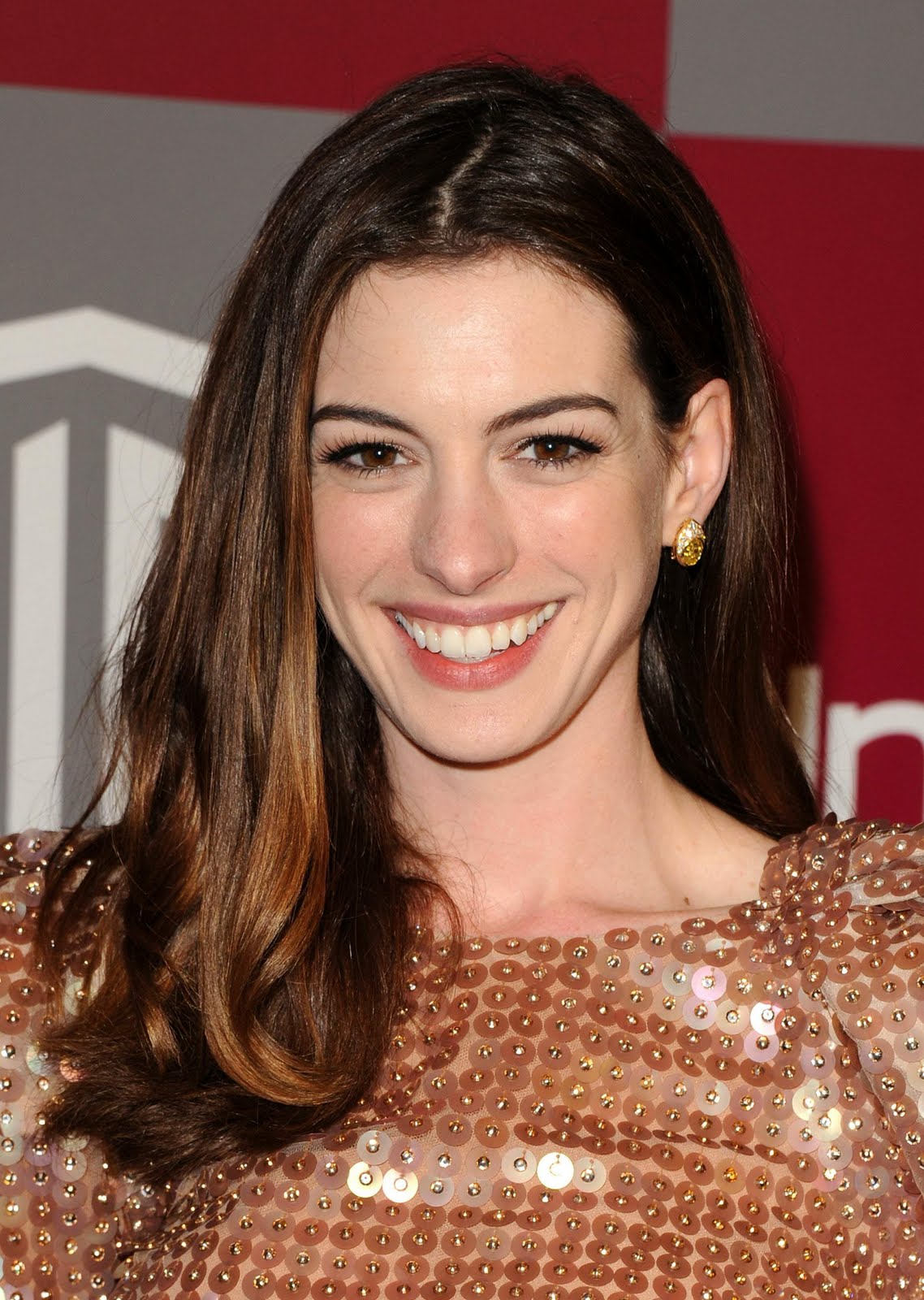 Hollywood Bollywood Hot Masala Photo Gallery: Anne Hathaway : InStyle ...