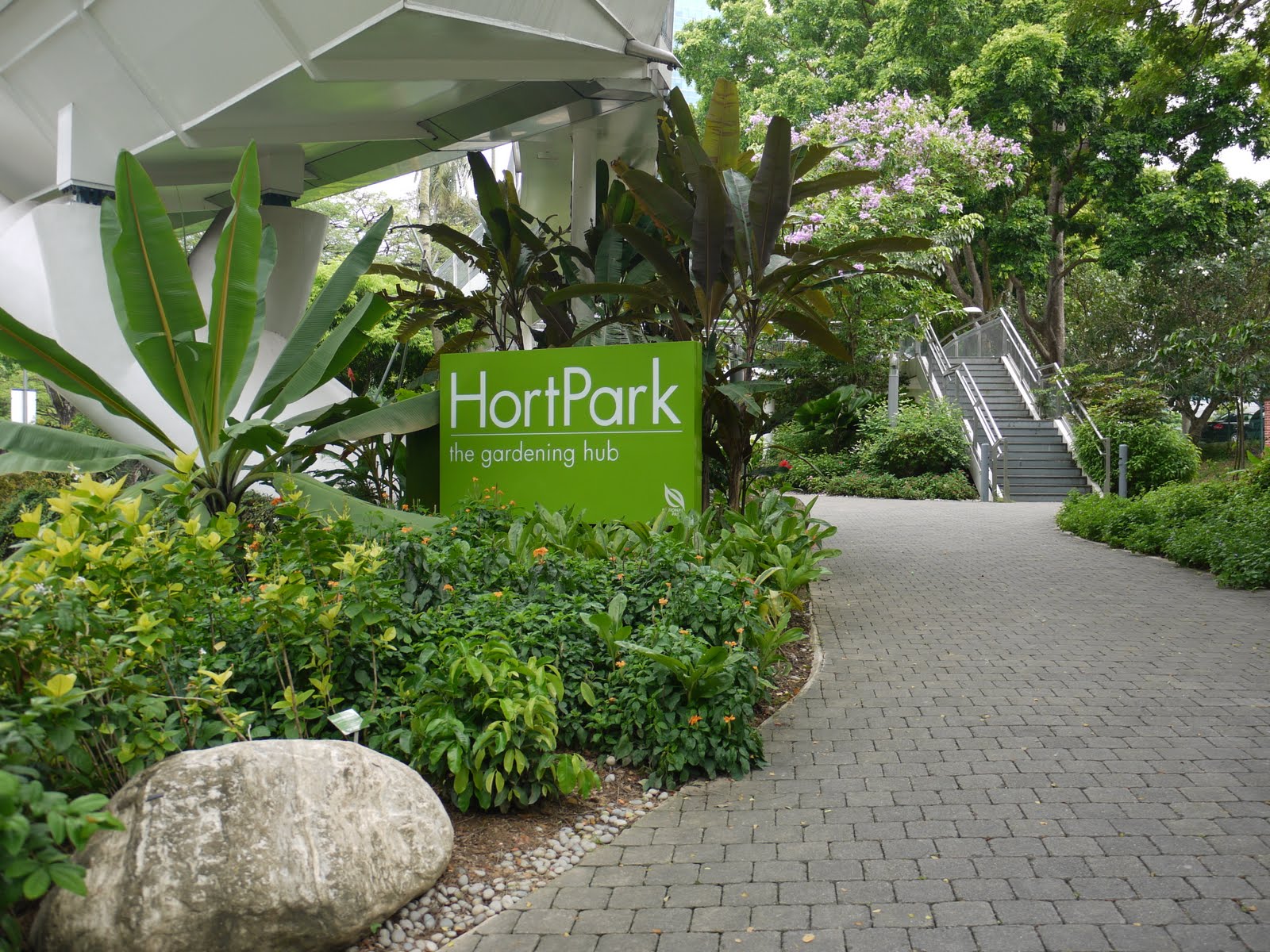 Sawpo's: Hort Park: Part 1