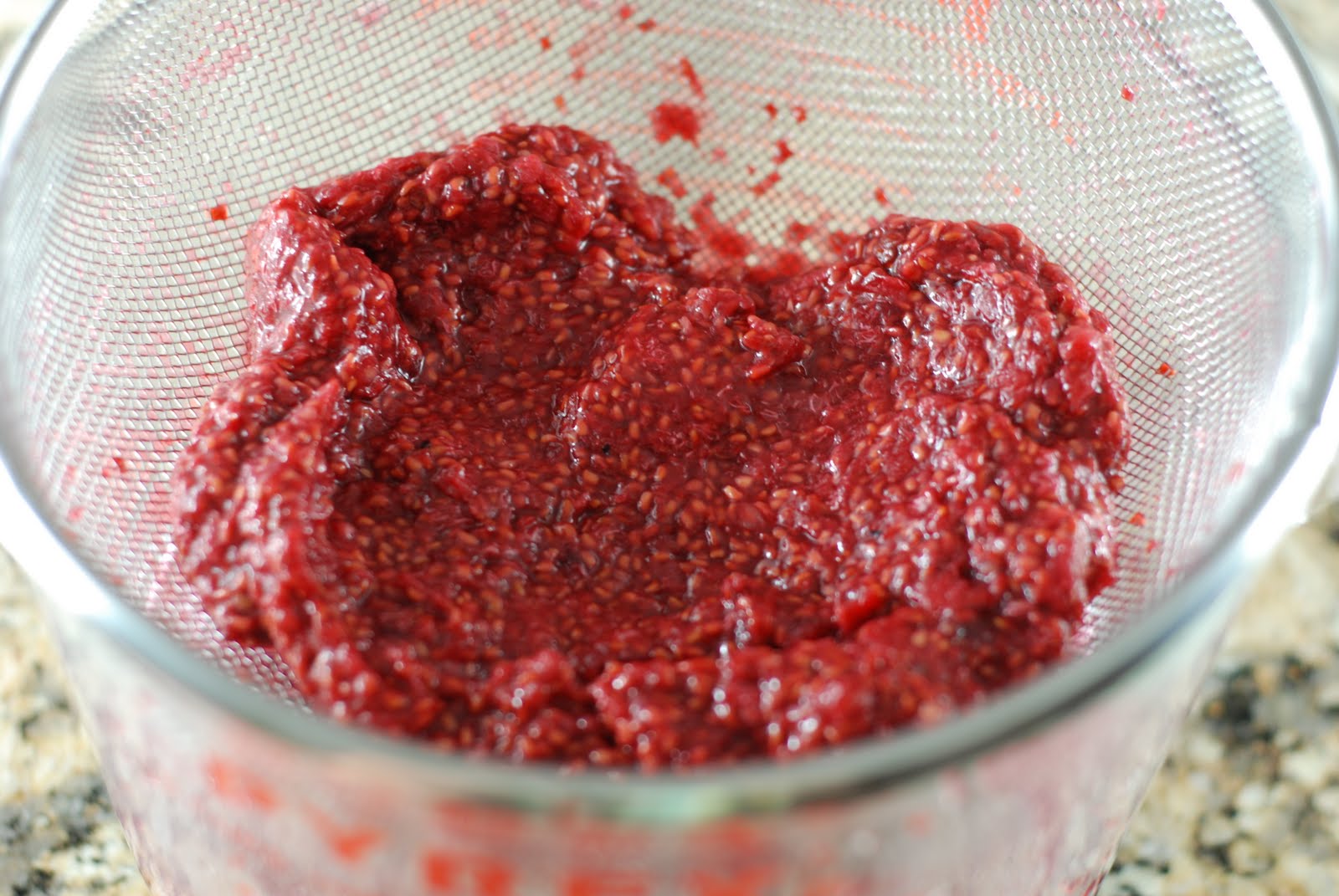 Dizzy Girl Bakes: Raspberry cordial