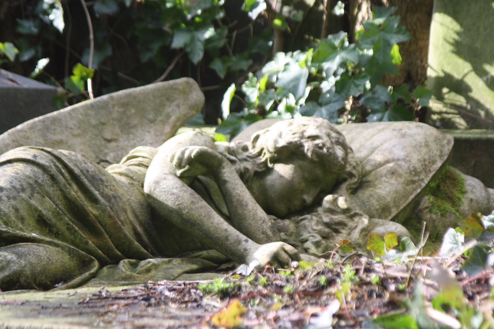 City of the Dead: Highgate Cemetery West: Mary Nichols: The Sleeping Angel