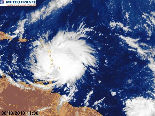 En Martinique: Tomas est devenu un cyclone